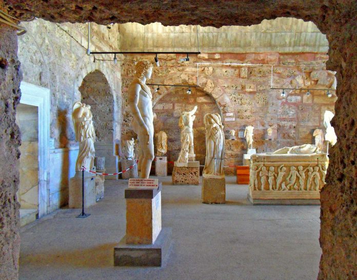 Side Museum inside a Roman Bathhouse: What to See? Tickets
